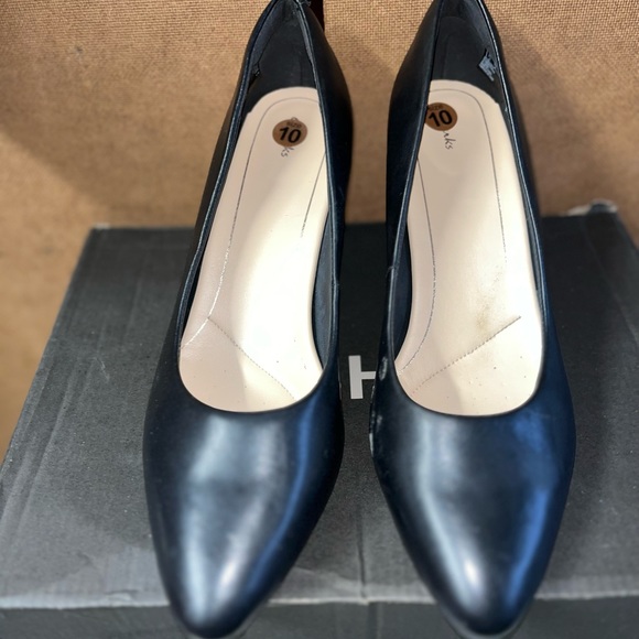 Clarks | Shoes | Clark Black Pumps | Poshmark